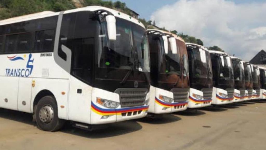 RDC : Félix Tshisekedi a remis officiellement 330 nouveaux bus "Volvo" aux dirigeants de Transco ...